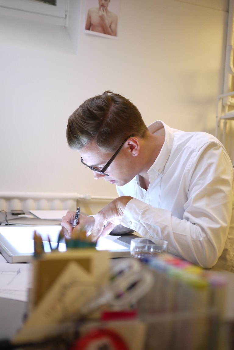 VISITING STRAIGHT DESIGN STUDIO – Bonocle